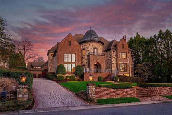 Welcome to This $3.199M Modern, Luxurious, European Masterpiece in ...