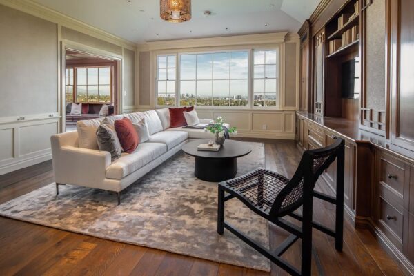 The Most Spectacular Estate in The Premier Section of the Palisades ...