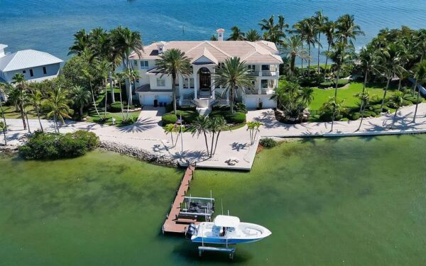 A $16 Million Stunning Siesta Key Home with 360-Degree Bay Views and ...