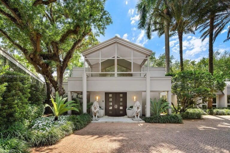 Explore the $16.5 Million Lakefront Estate in the Prestigious Snapper ...