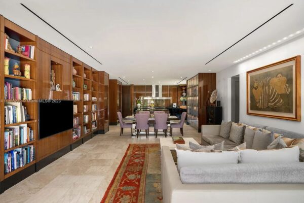 Explore the $16.5 Million Lakefront Estate in the Prestigious Snapper ...