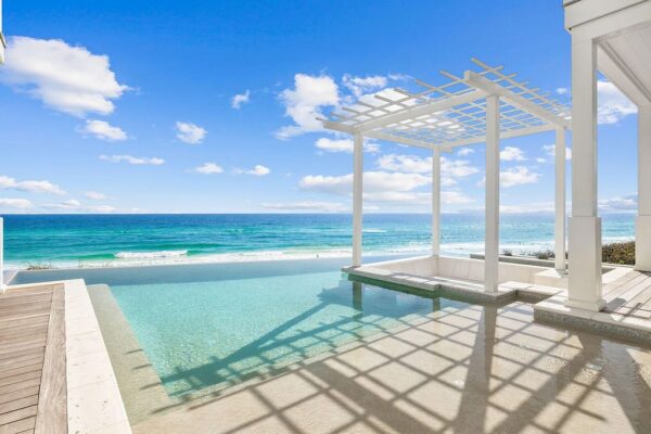 Exceptional Coastal Estate with Gulf Frontage and Stunning Design in ...