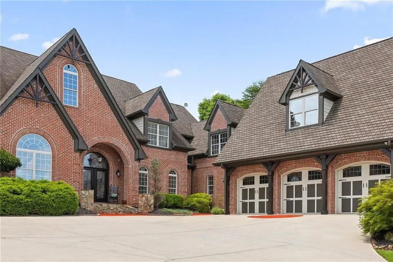 State-of-the-art Masterpiece: Traditional Brick Style Meets Modern ...