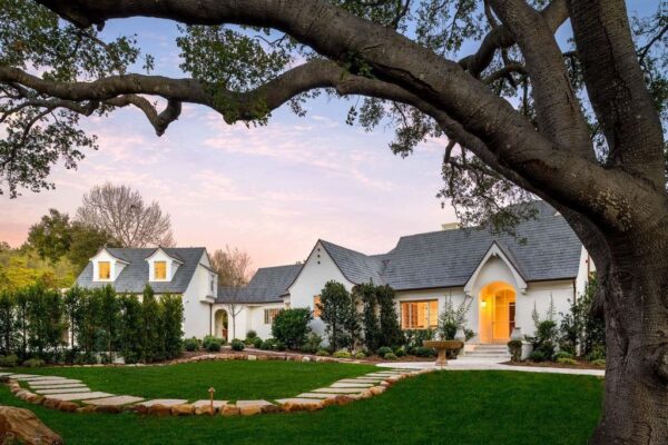 Exquisitely Renovated Oasis in Montecito's Golden Quadrangle - A ...