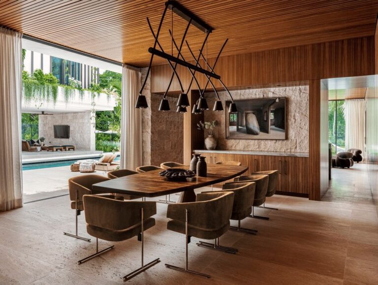 Angel Oaks Residence, Seamless In-outdoor Living by Strang Architecture