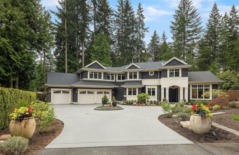 Impeccable Hampton's Style Home by Rex Construction in Bothell, WA ...