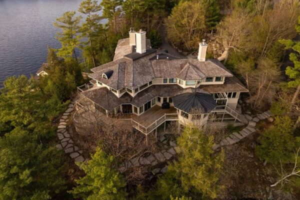 Private and Architecturally Stunning Muskoka Compound - Perfect for ...