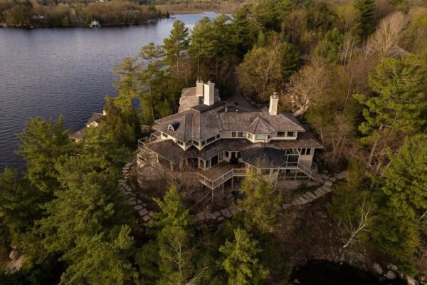 Private and Architecturally Stunning Muskoka Compound - Perfect for ...