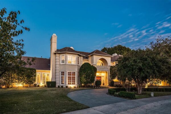 Sprawling European-Style Home in Dallas, TX with 7 Beds, 9 Baths ...