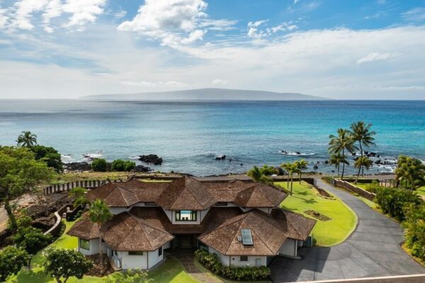Breathtaking Estate with Unparalleled Views of Emerald and Turquoise ...