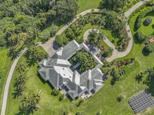 Captivating North Shore Estate: A Private Oceanfront Sanctuary on 20.5 ...