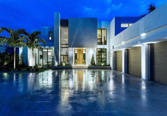 Luxurious Modern Masterpiece in $16 Million Exquisite Boca Raton Estate