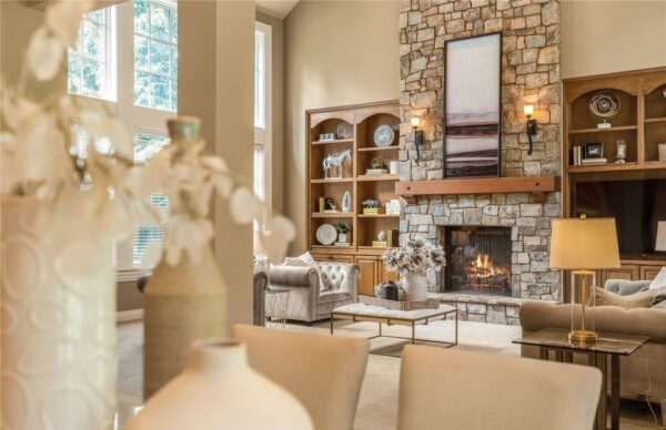 Elegant Bridle Trails Retreat: Steven D Smith's Masterpiece in Bellevue ...