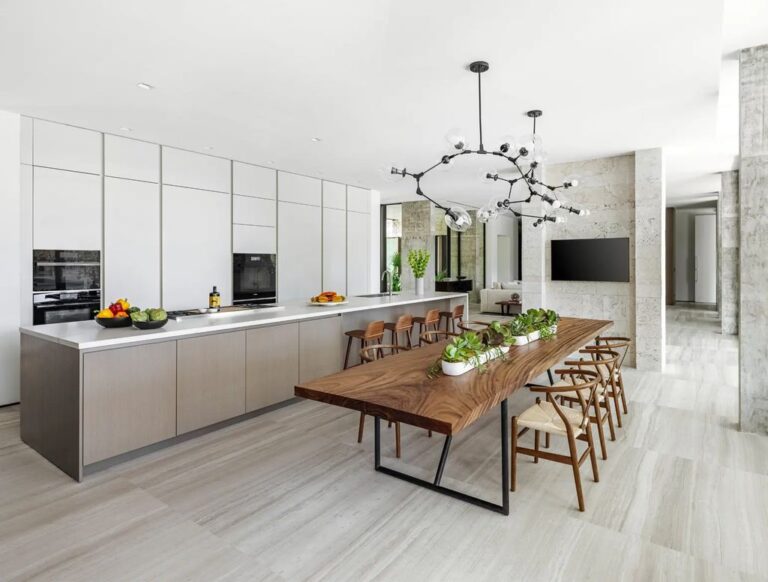 Tarpon Bend Residence with Sustainable Design by Strang Architecture