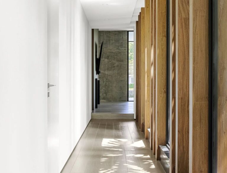 Tarpon Bend Residence with Sustainable Design by Strang Architecture