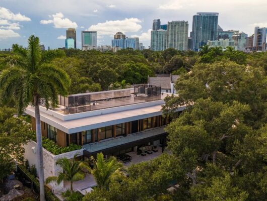 Tarpon Bend Residence with Sustainable Design by Strang Architecture