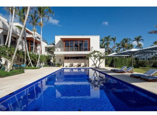 Unparalleled Beachfront Majesty: $88 Million Naples Estate with 175ft ...