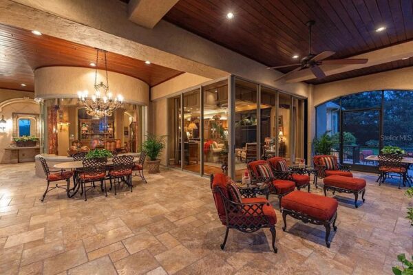 Awe-Inspiring Windermere Estate Offers a Resort-like Retreat