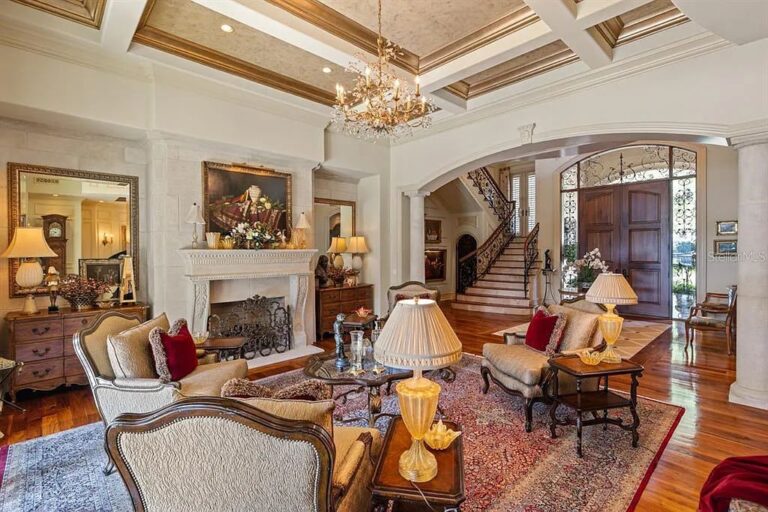 Awe-Inspiring Windermere Estate Offers a Resort-like Retreat