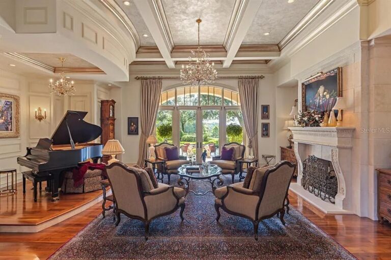 Awe-Inspiring Windermere Estate Offers a Resort-like Retreat