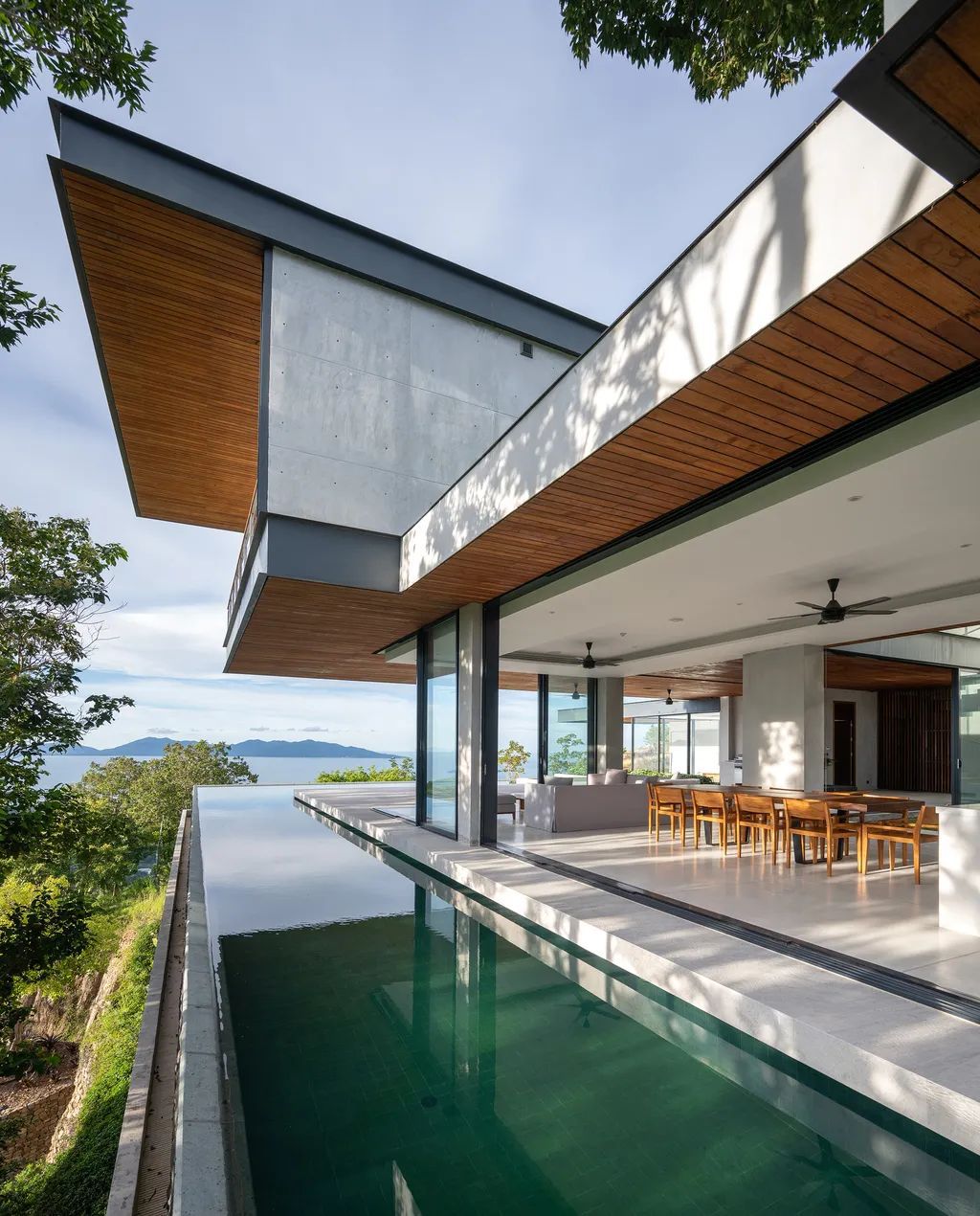 Adrisa Residence Offers Picturesque Mountain and Ocean by OfficeAT