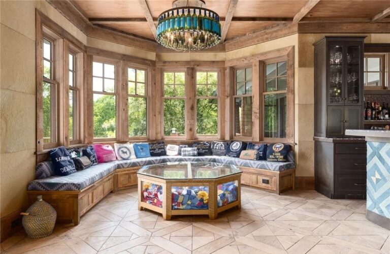 Exquisite 16 Acre Equestrian Estate In Greenwich Connecticut Listed