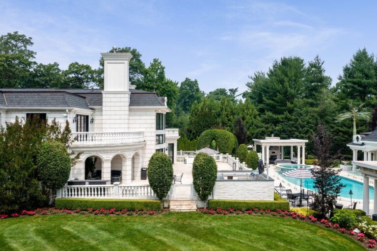 Exquisite Design, Spacious Living, and Pristine Privacy: Mansion in ...