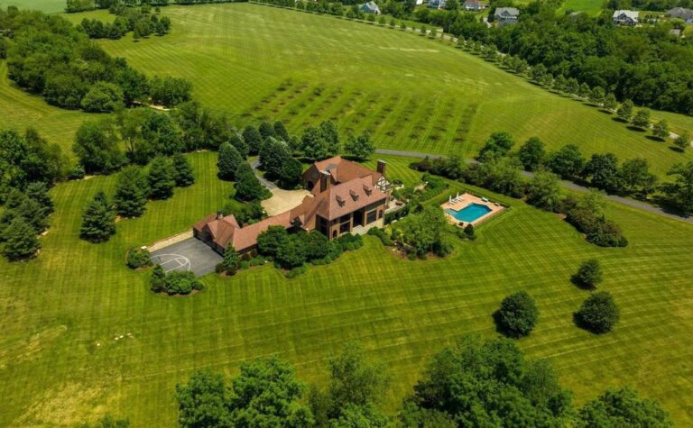 Opulent English Country Manor on 10 Acres, Perfect for Luxurious ...