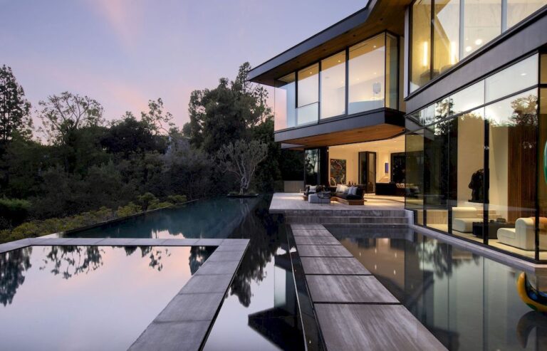 Perugia House Showcases Elegance and Modernity by Mcclean Design