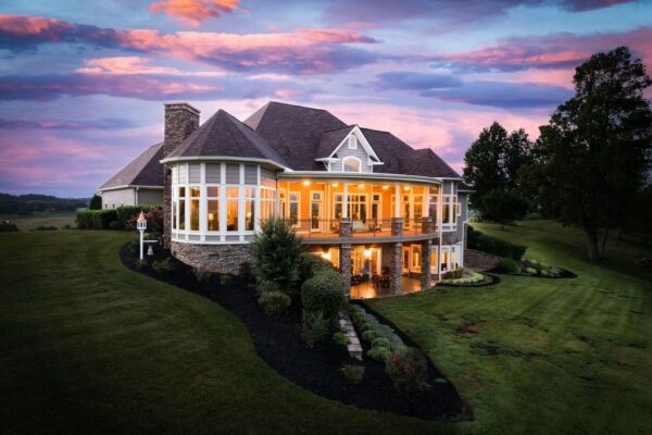 Stunning 8 Acre Estate with Unbelievable Mountain Views in Greeneville ...