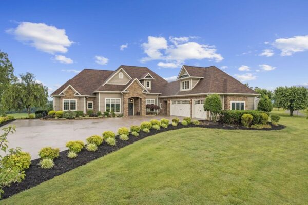 Stunning 8 Acre Estate with Unbelievable Mountain Views in Greeneville ...