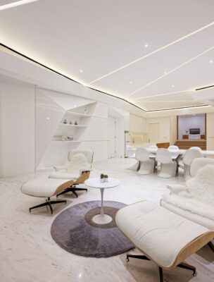 Z Line House, a Unique Architectural Landmark by MSSM Associates