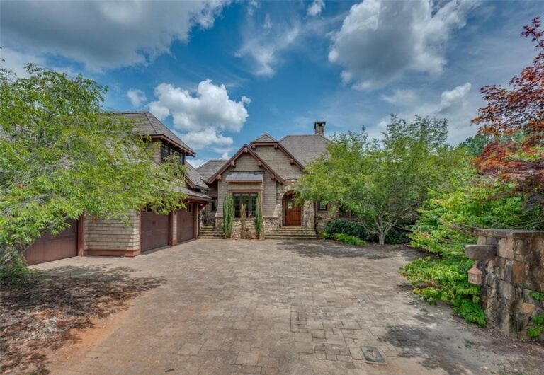 Golf Lover's Paradise: $2.195 Million Dream Home Above 11th Green in ...