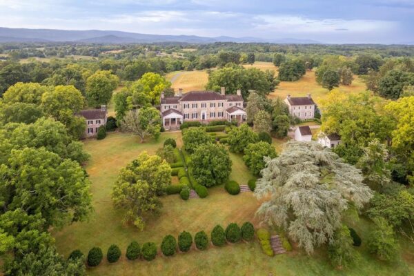 Grand Historic Estate in Boyce, Virginia: Timeless Charm, Luxurious ...