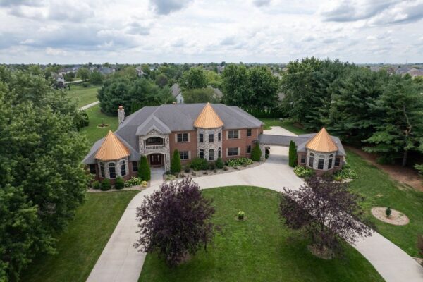 Luxurious Charm and Refined Craftsmanship Define This Exceptional ...