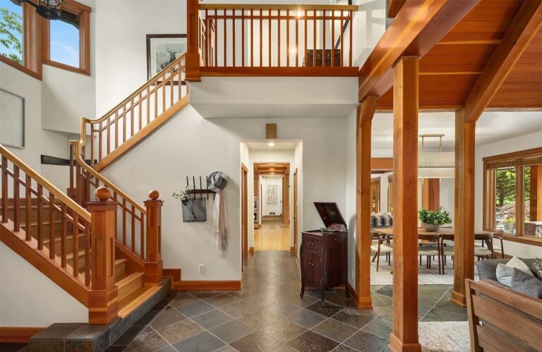 Luxurious Uplands Home in North Bend, Washington with Breathtaking ...