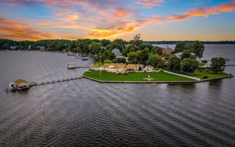 Severn River Landmark: $3.75 Million Entertainer's Paradise in ...