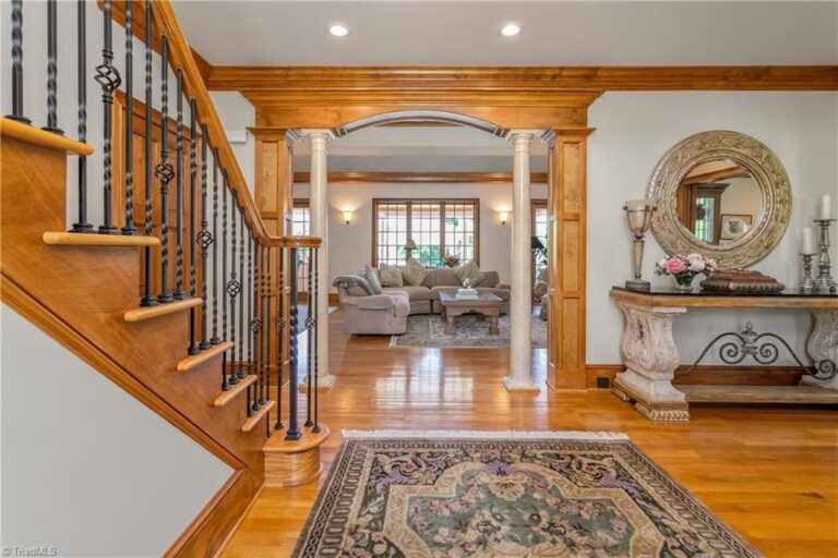 Ultimate Equestrian Paradise in Advance, North Carolina: Turn-Key Estate Boasting Elegance