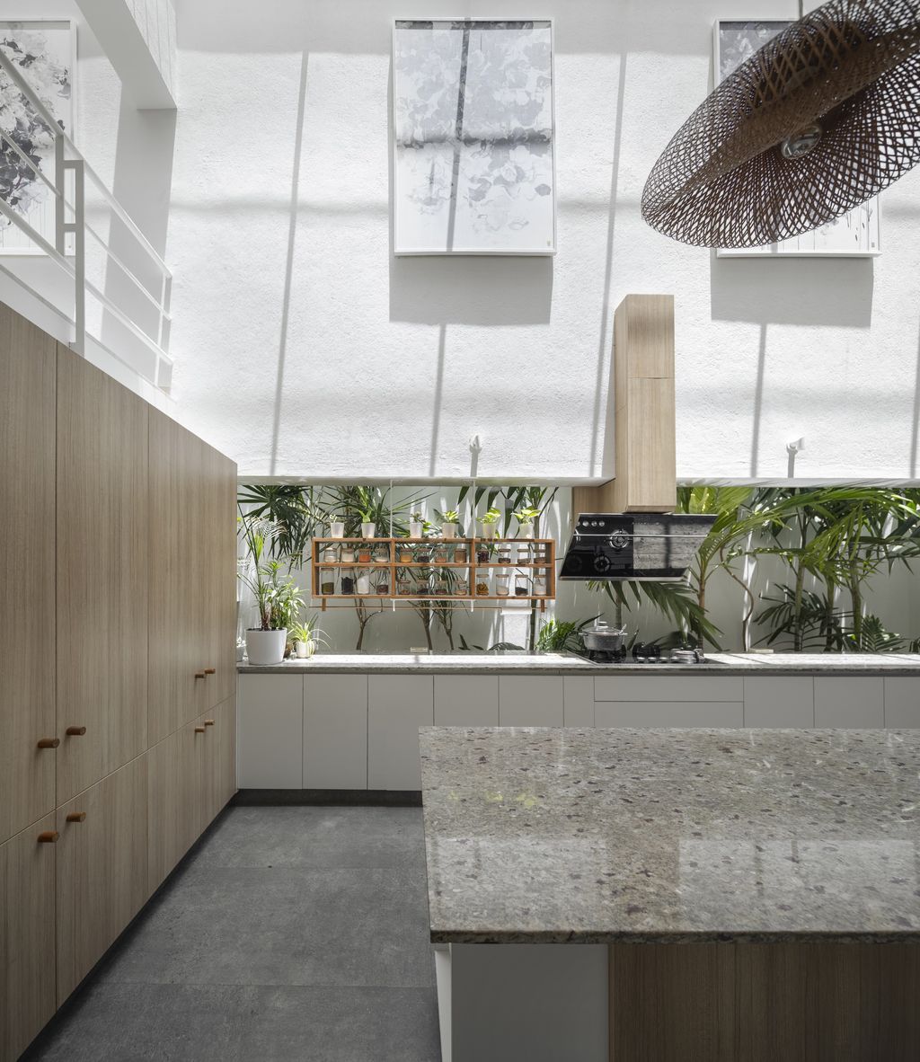 Veiled House in India by Gaurav Roy Choudhury Architects GRCA