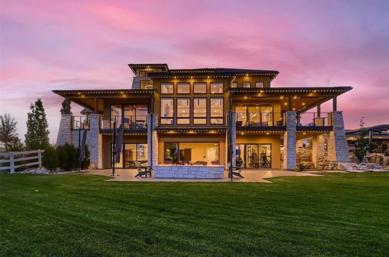 Splendid 6-Bedroom Oasis: Broomfield's Ultimate Luxury Home in ...