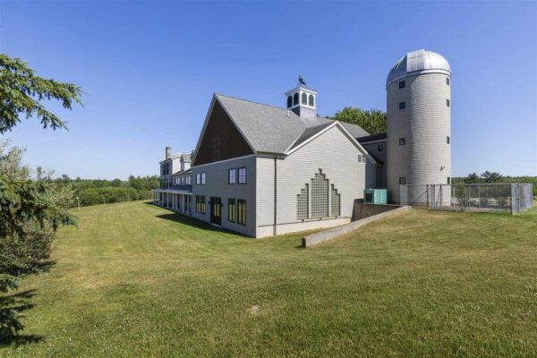 Coot Farm: An Extraordinary Property in Barrington, New Hampshire