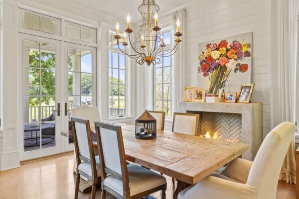 Countryside Paradise: Trophy Farm in Franklin, Tennessee Offers ...