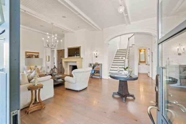 Countryside Paradise: Trophy Farm in Franklin, Tennessee Offers ...