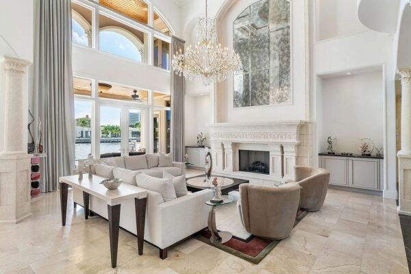 Enjoy Waterfront Paradise in Boca Raton's Royal Palm Yacht & Country Club