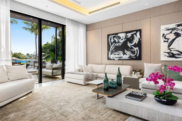 Spectacular $14 Million Miami Beach Waterfront Haven with High-End Finishes