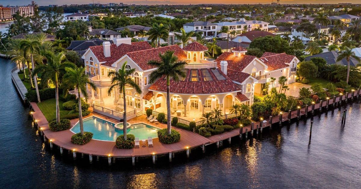 Villa Bellevue, A 8-Bedroom European Masterpiece in Boca Raton's Lake ...