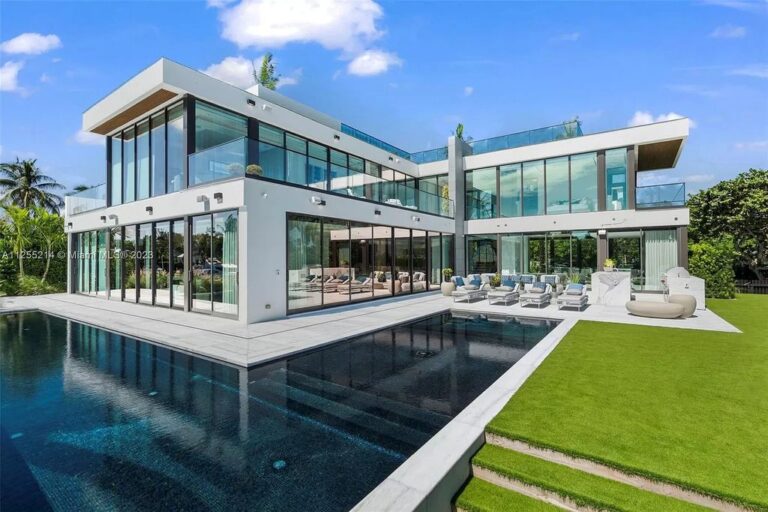 A $45 Million Contemporary Retreat in Miami's Exclusive Bay Point ...