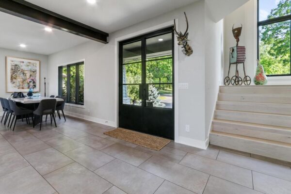 Architectural Digest-Worthy Modern Retreat in Lake Geneva, Wisconsin ...