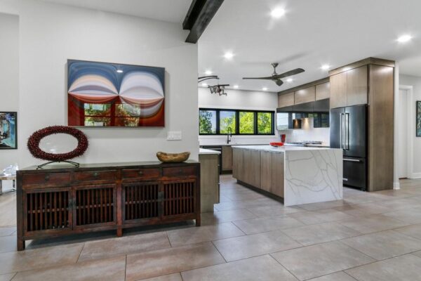 Architectural Digest-Worthy Modern Retreat in Lake Geneva, Wisconsin ...