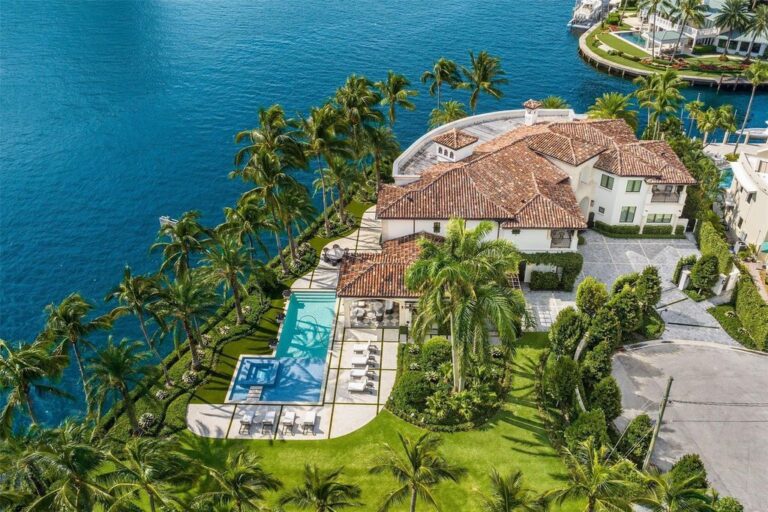 Fort Lauderdale's Finest: Waterfront Oasis in Seven Isles